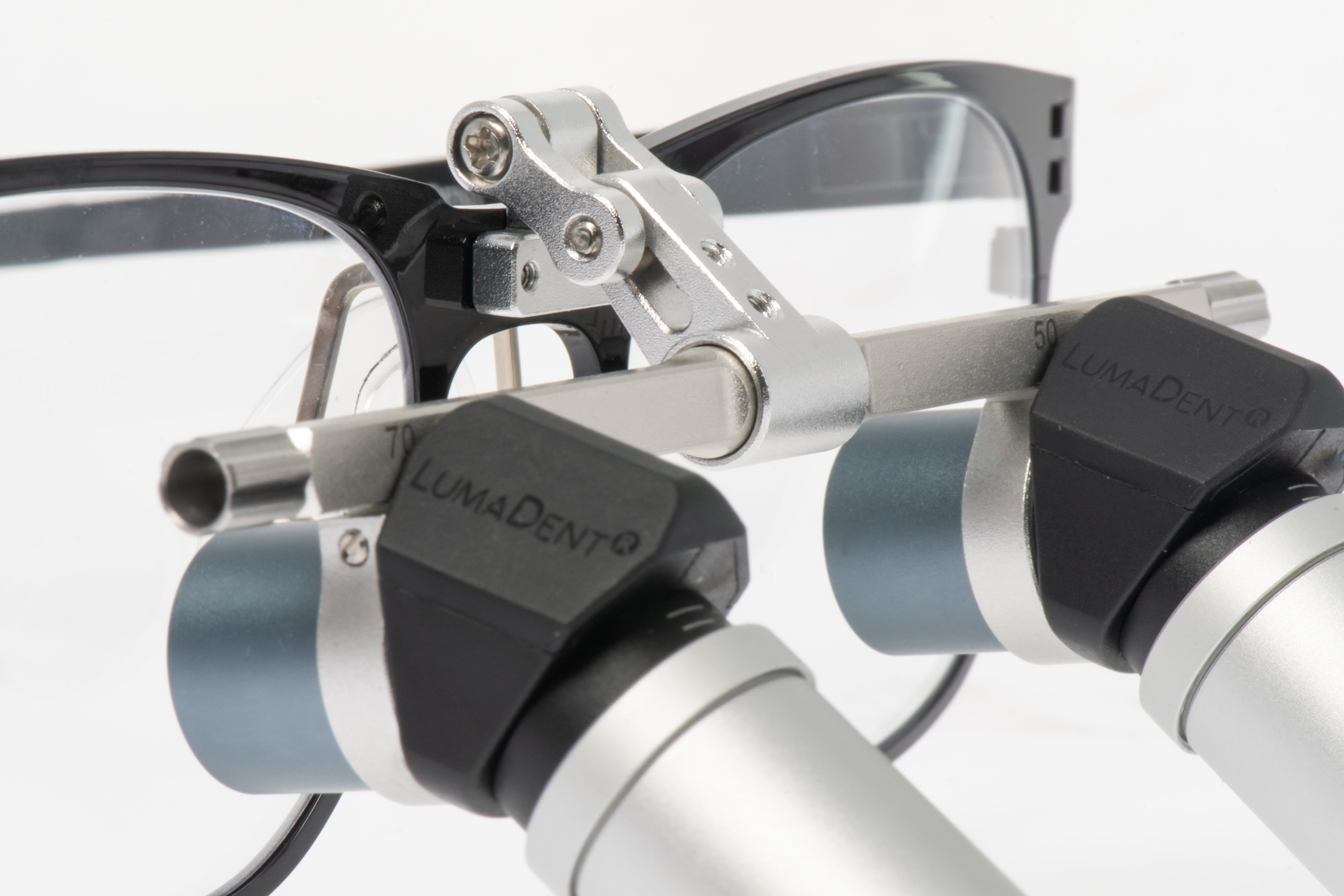 Removing Double Circles: A Guide to Perfectly Aligned Loupes – LumaDent